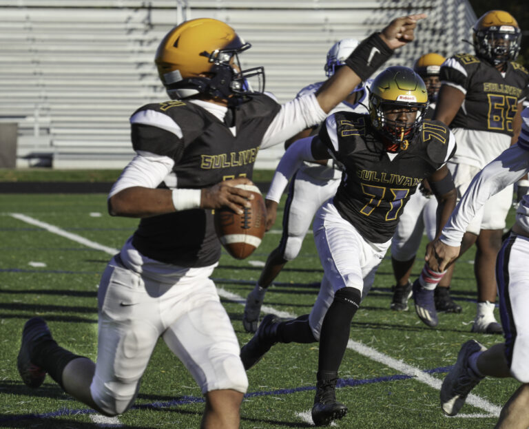 Photo gallery: Sullivan vs. Mather football - Chicago Public Schools (IL)
