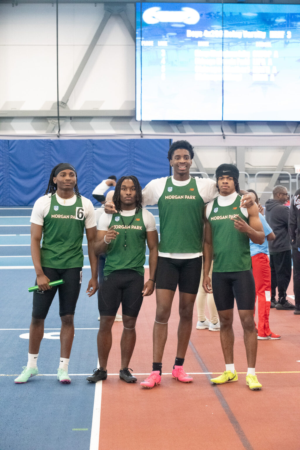 Kenwood boys, Young’s girls win indoor city track crowns - Chicago ...