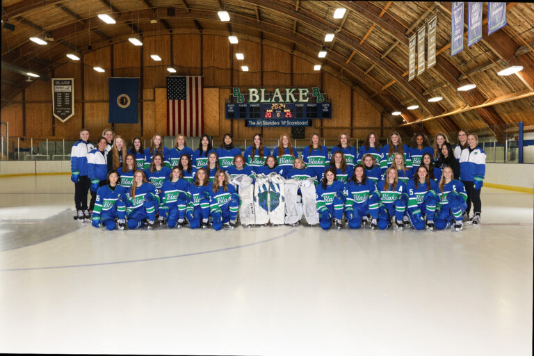 Girls Hockey | Blake Bears (MN)