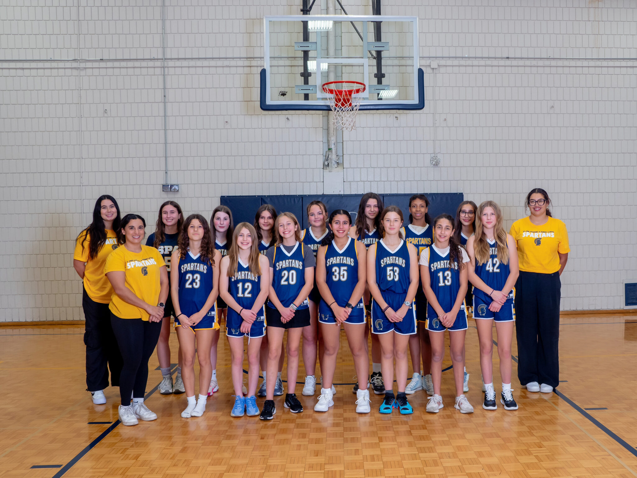 Girls Basketball | St. Paul Academy and Summit School